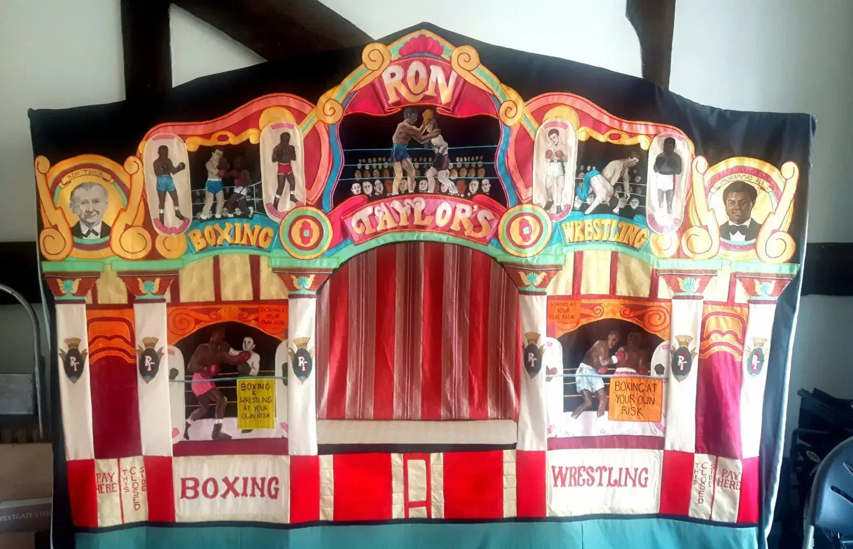 Boxing puppets | Gloucester Civic Trust